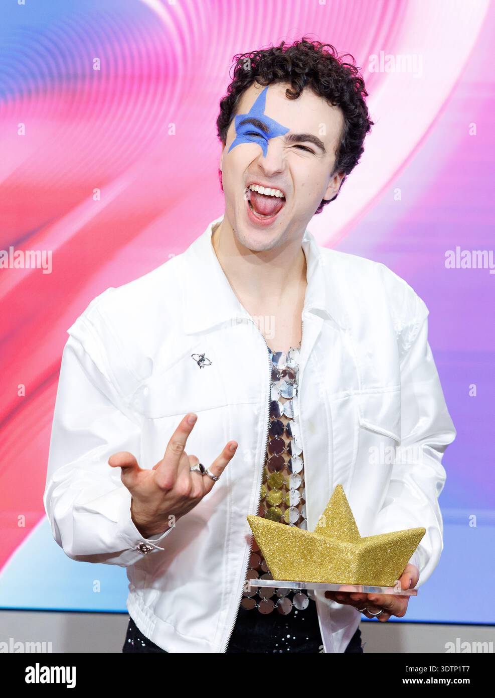 Singer Cosmó, winner of the Austrian preliminary round "Vienna Calling ...