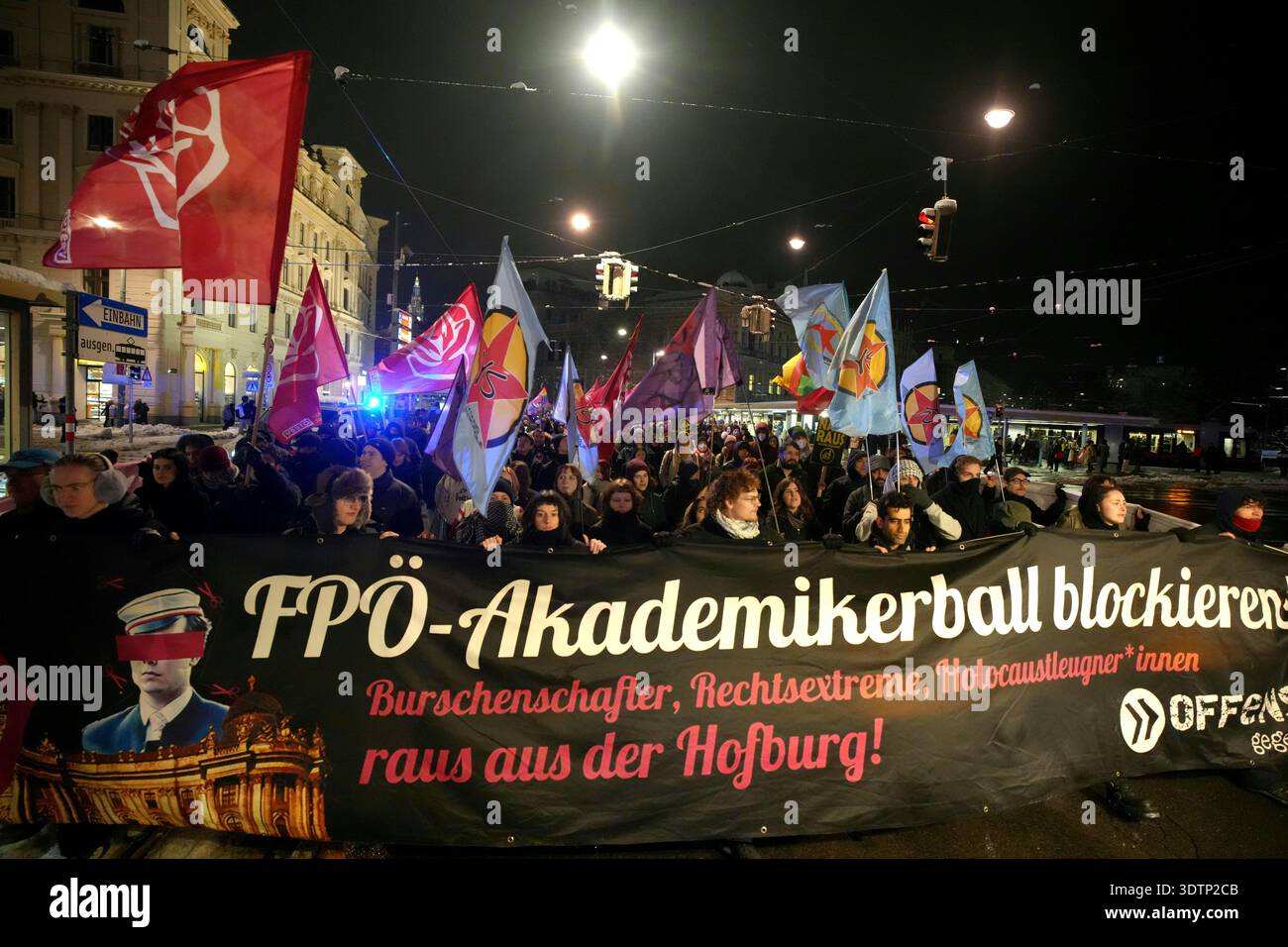 A demonstration by the "Offensive against the Right - Take to the ...