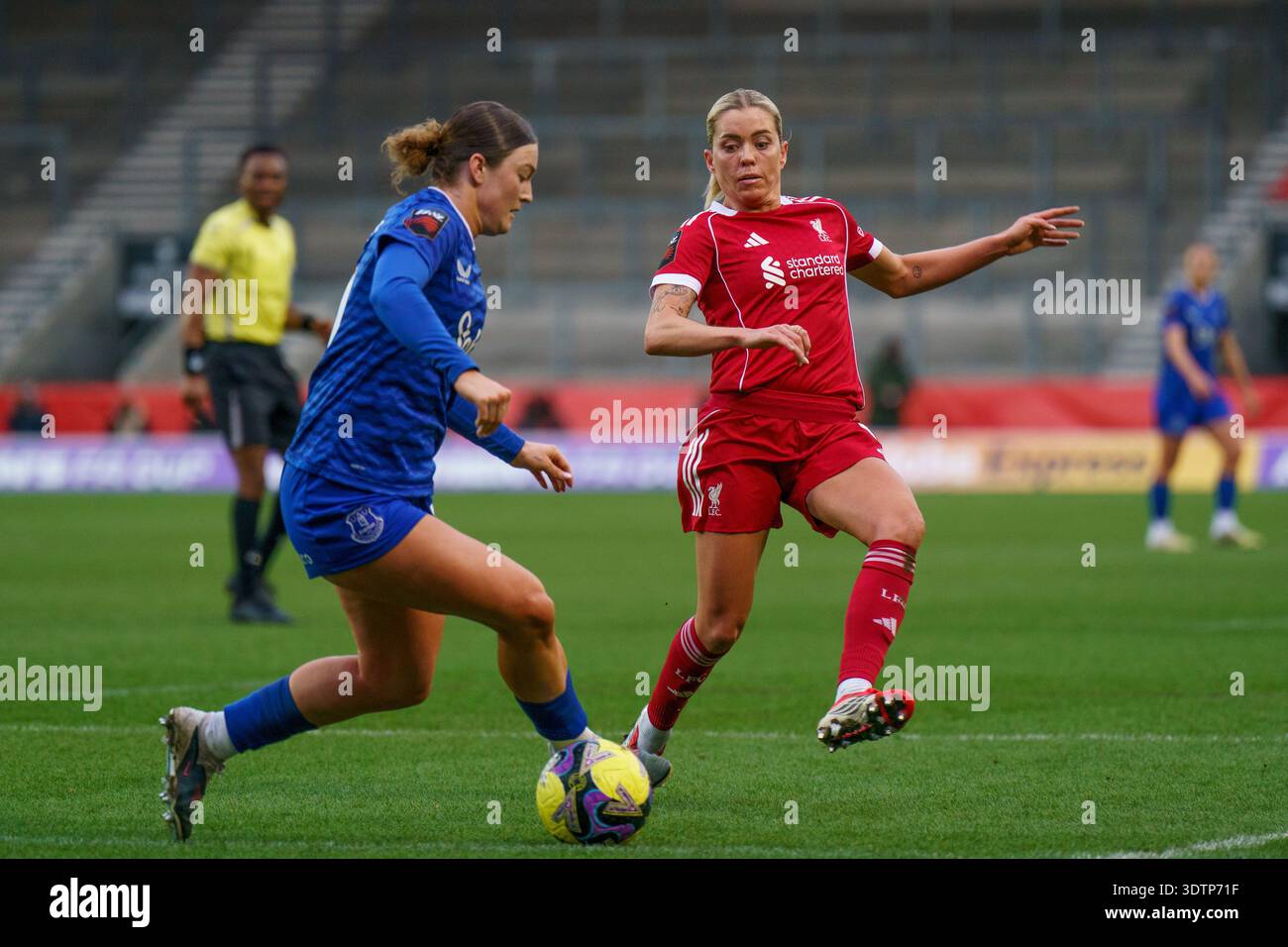 St Helens, UK, 22nd Feb 2026: Everton’s Ruby Mace (centre) is ...