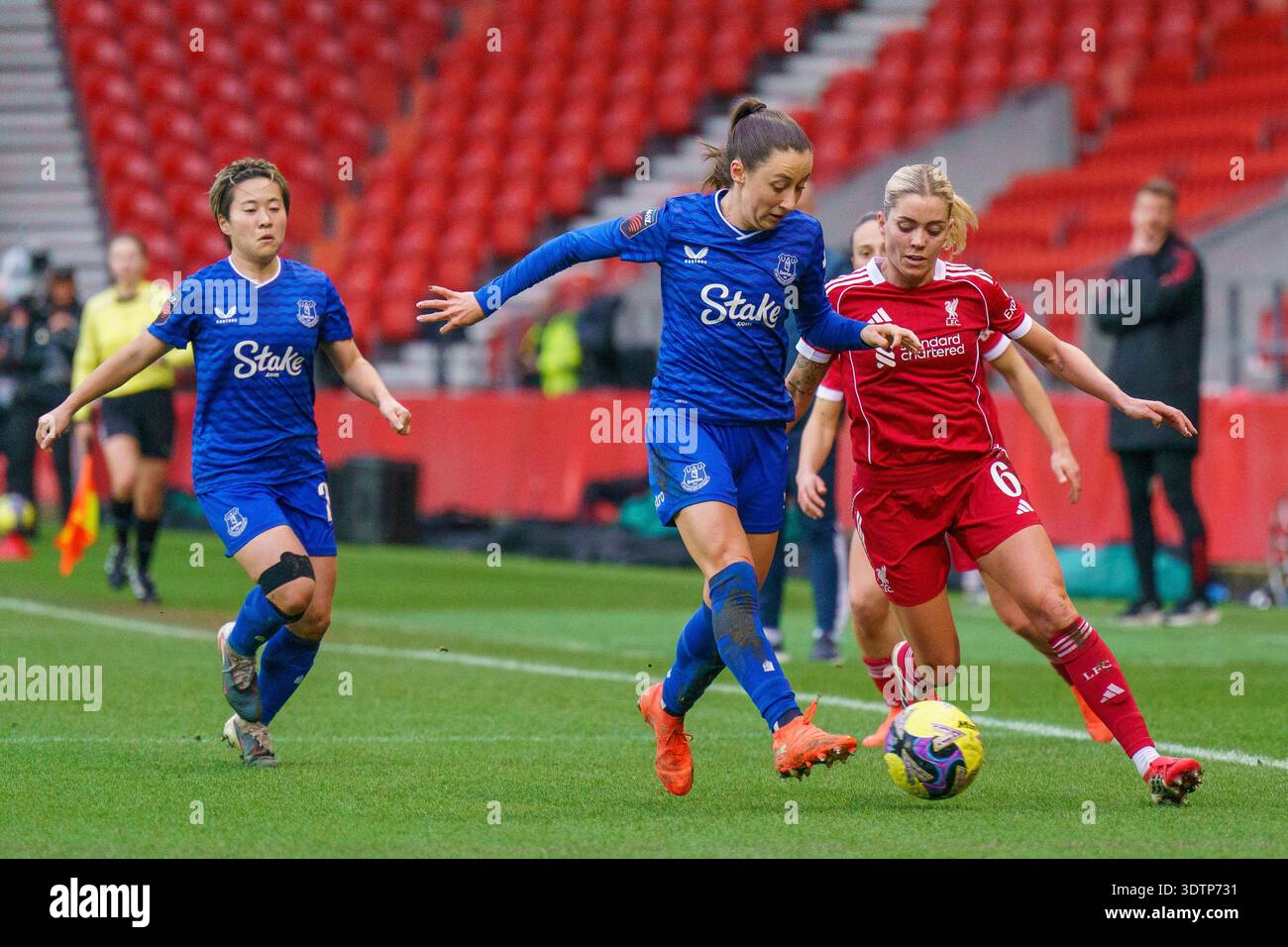 St Helens, UK, 22nd Feb 2026: Everton’s Clare Wheeler (centre) is ...