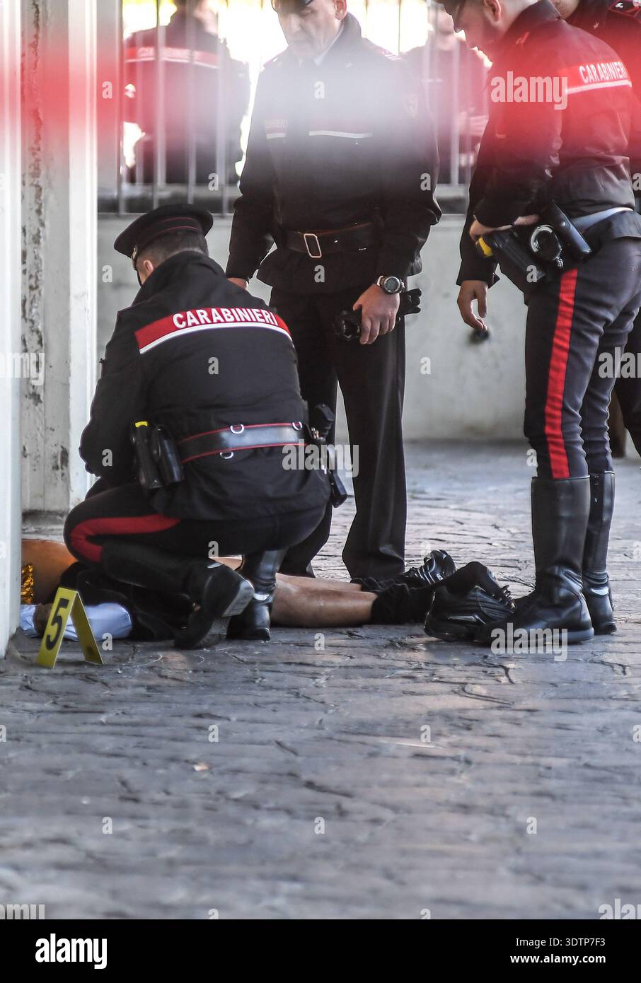 **NO WEB OR NEWSPAPERS ONLY FOR ITALY** Rome, Murder in Piazza San ...