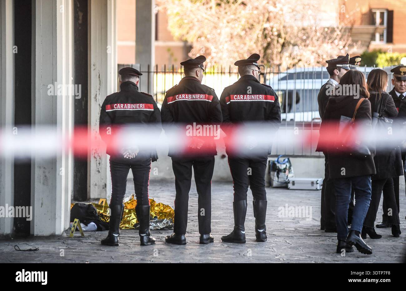 **NO WEB OR NEWSPAPERS ONLY FOR ITALY** Rome, Murder in Piazza San ...