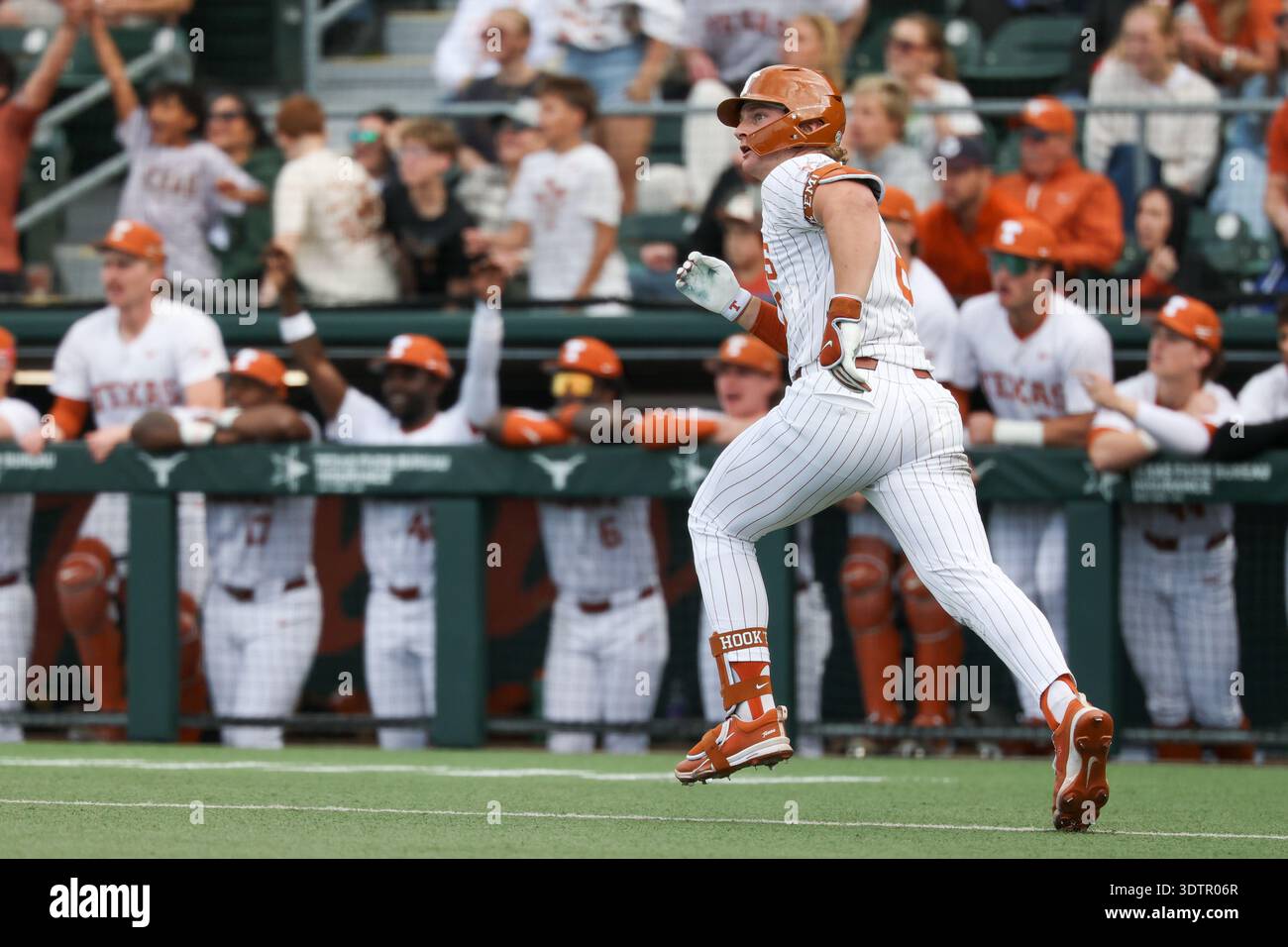AUSTIN, TX - FEBRUARY 21: Catcher Carson Tinney #8 of the Texas ...