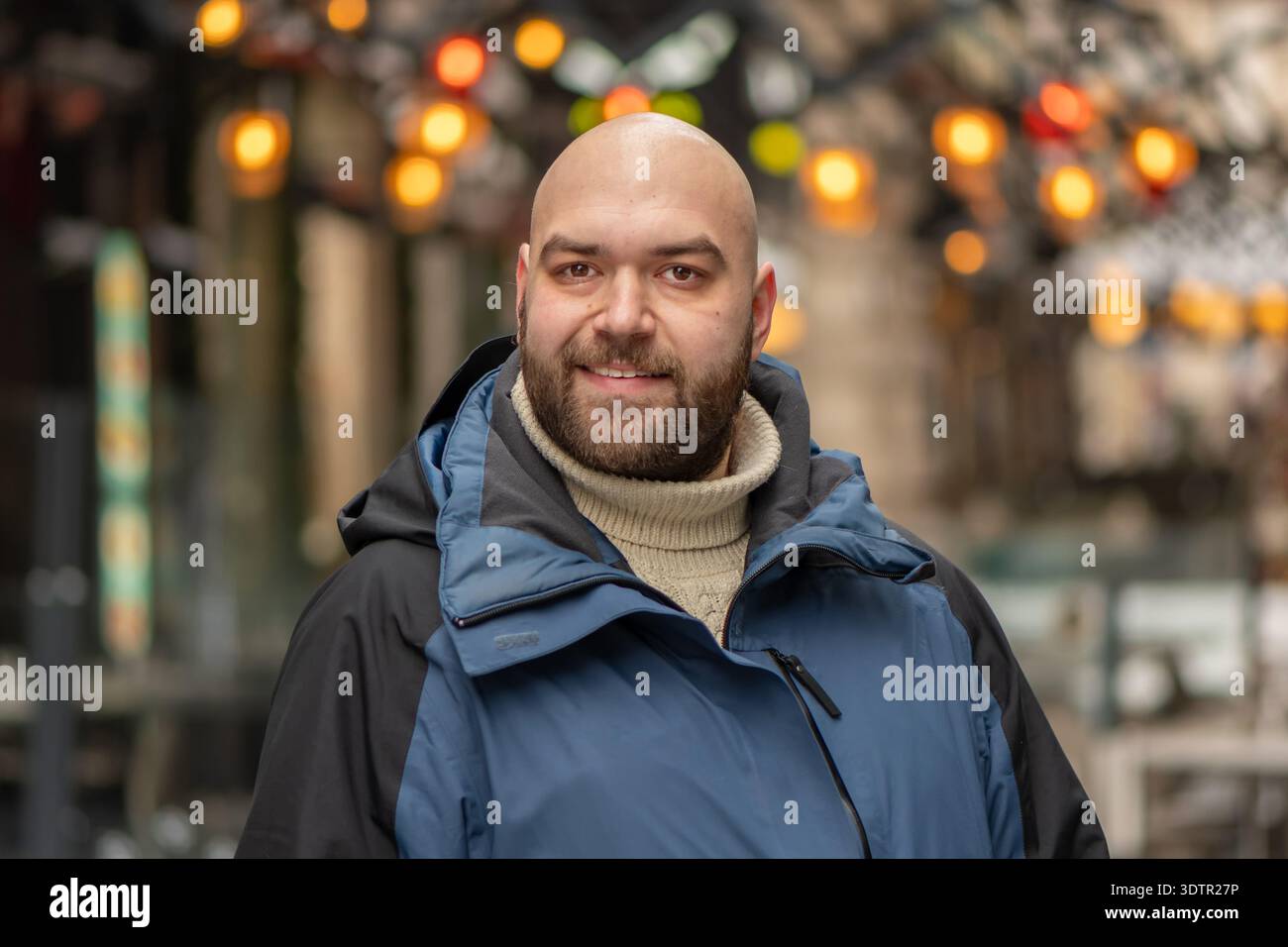 35 year old man hi-res stock photography and images - Alamy
