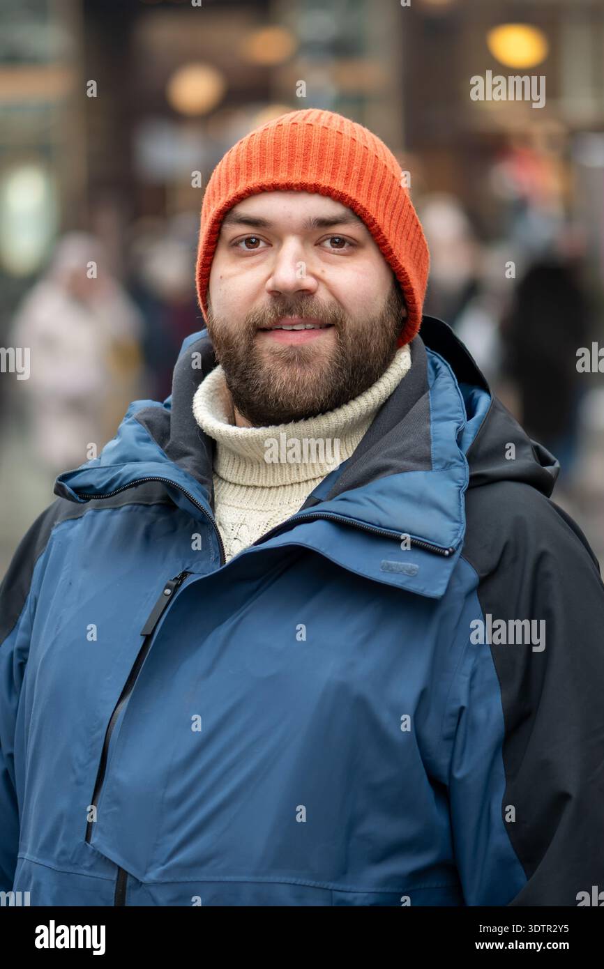 35 year old man hi-res stock photography and images - Alamy