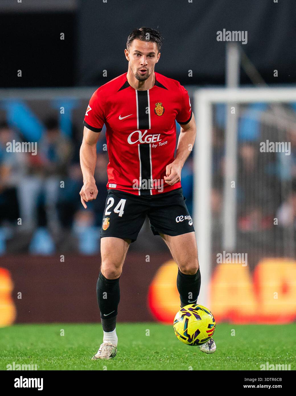 Martin Valjent of RCD Mallorca during the La Liga EA Sports match ...