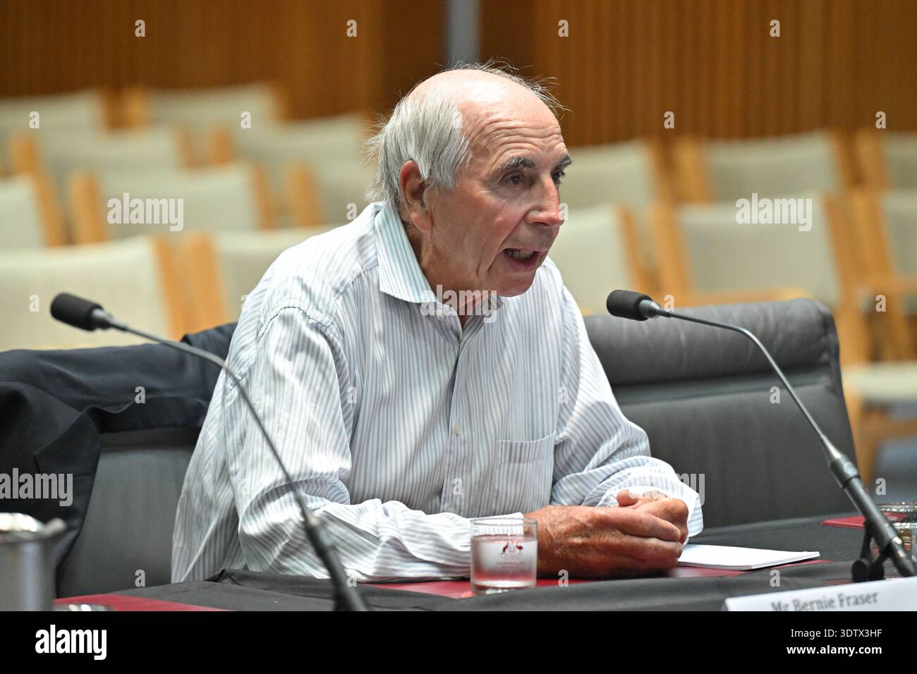 Former Reserve Bank of Australia (RBA) governor Bernie Fraser appears ...