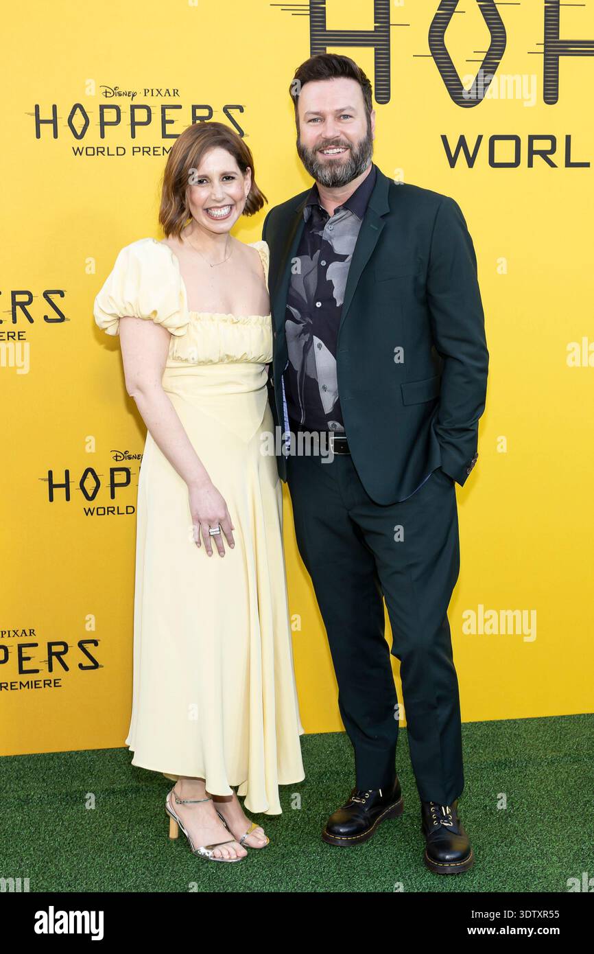 Vanessa Bayer and Taran Killam attend the arrivals of the World ...