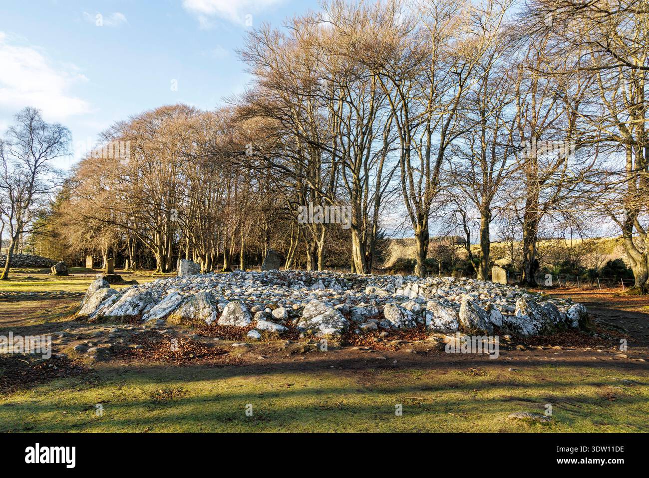 Ring Cairn, Clava Bronze Age cairns, Inverness, Scotland, UK Stock ...