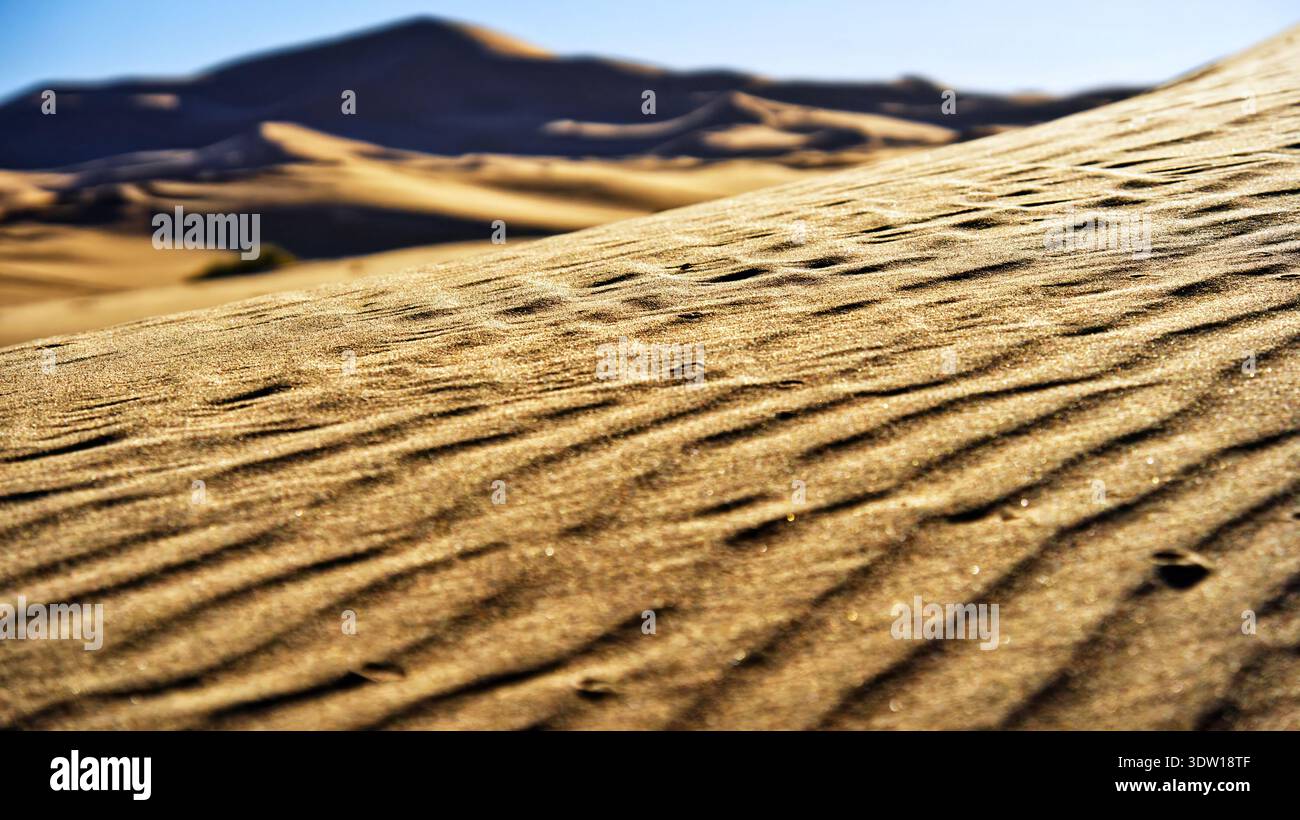 Fine sand grains forming hi-res stock photography and images - Alamy