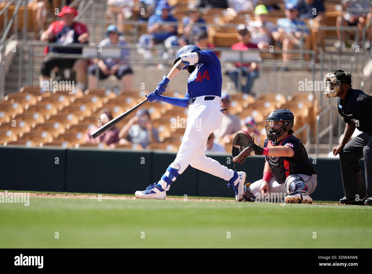Los Angeles Dodgers' Andy Pages (44) hits during spring training ...