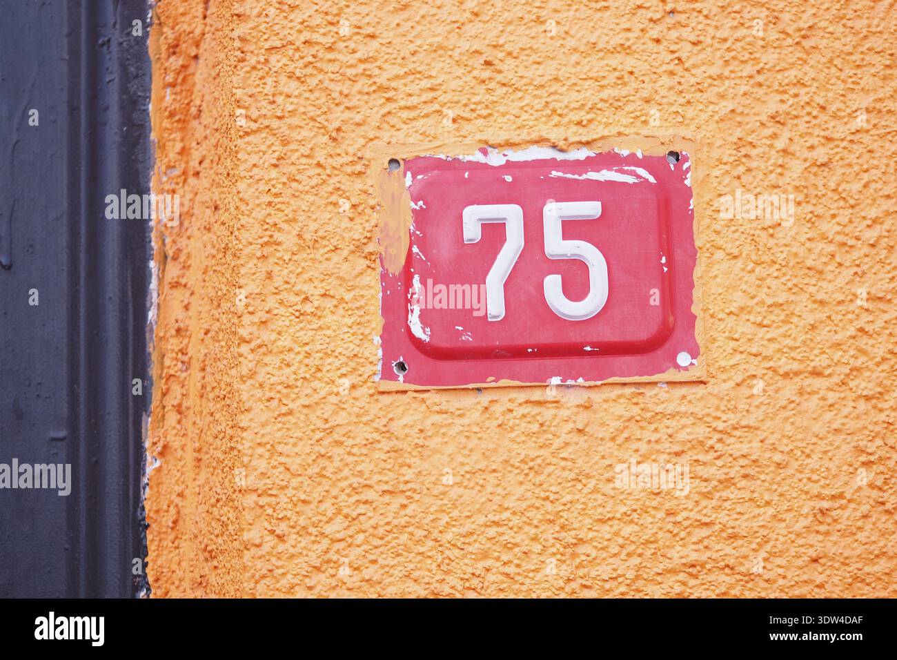 House number plaque hi-res stock photography and images - Alamy