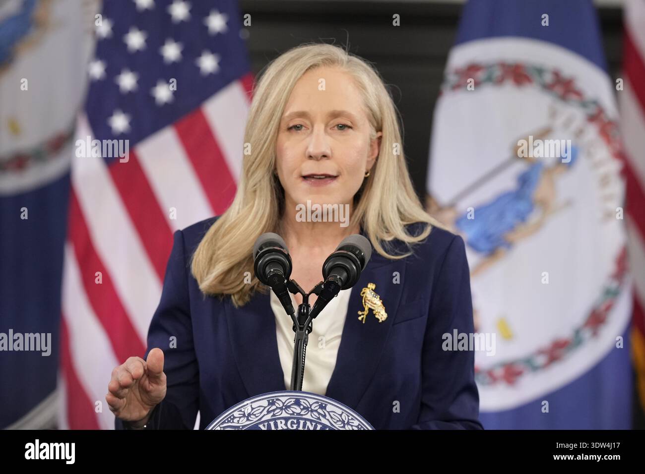 Virginia Gov. Abigail Spanberger delivers the Democratic response to ...