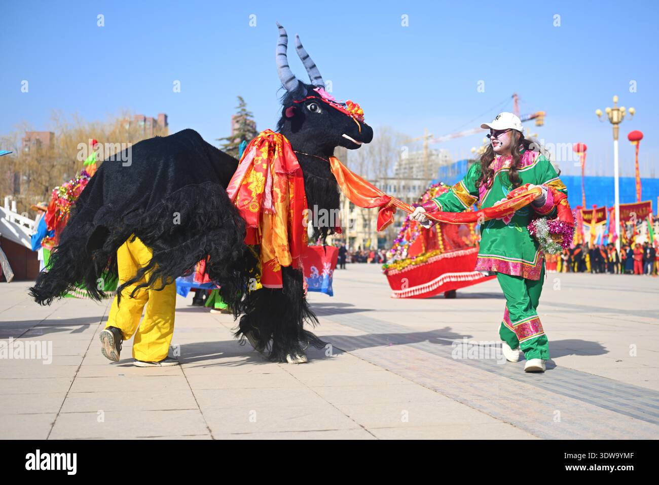 **CHINESE MAINLAND, HONG KONG, MACAU AND TAIWAN OUT**Performers ...