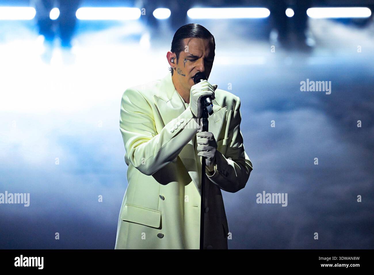 Achille Lauro 76th Italian Song Festival of Sanremo 2nd Evening Teatro ...
