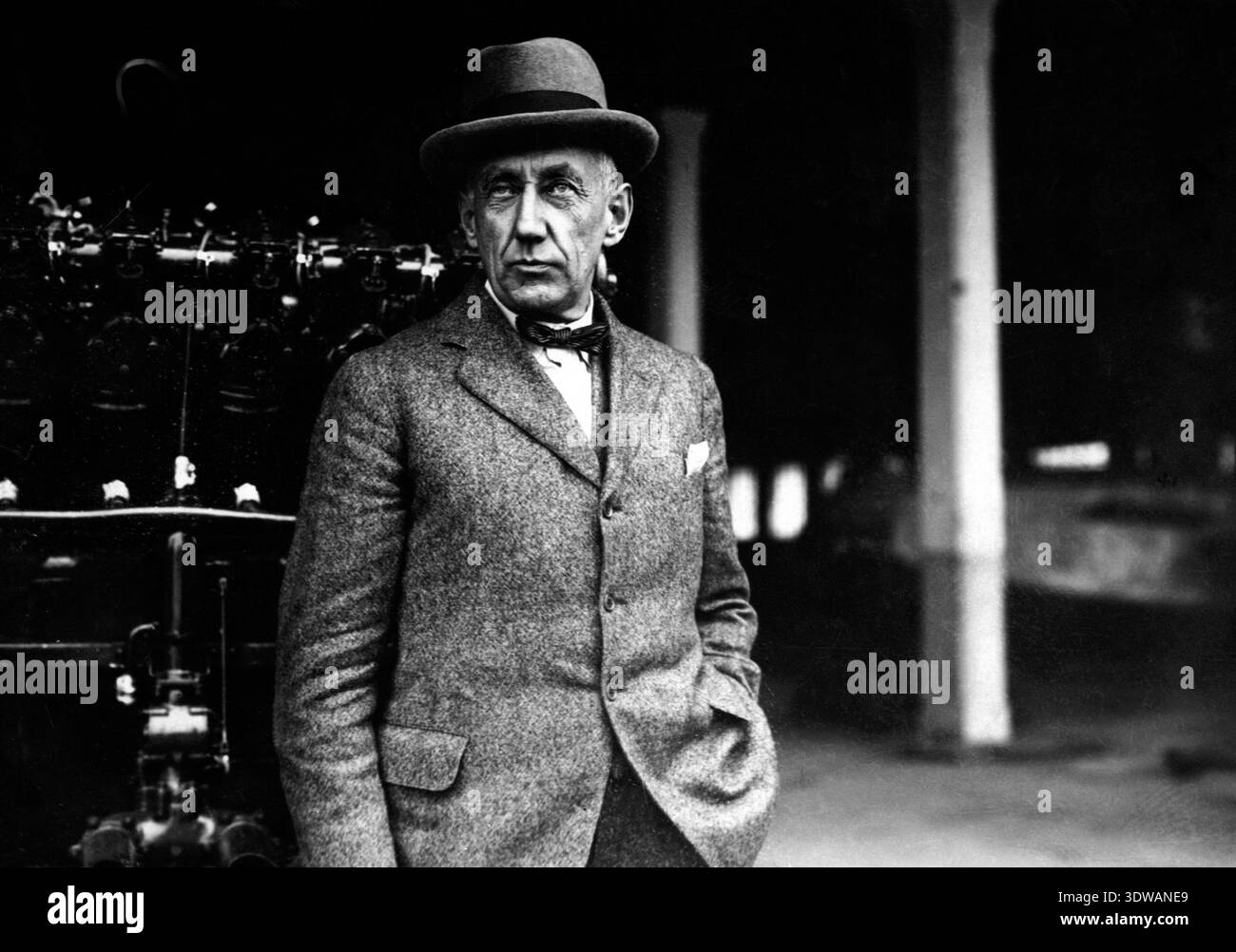 This black and white portrait from the 1920s features Norwegian polar ...