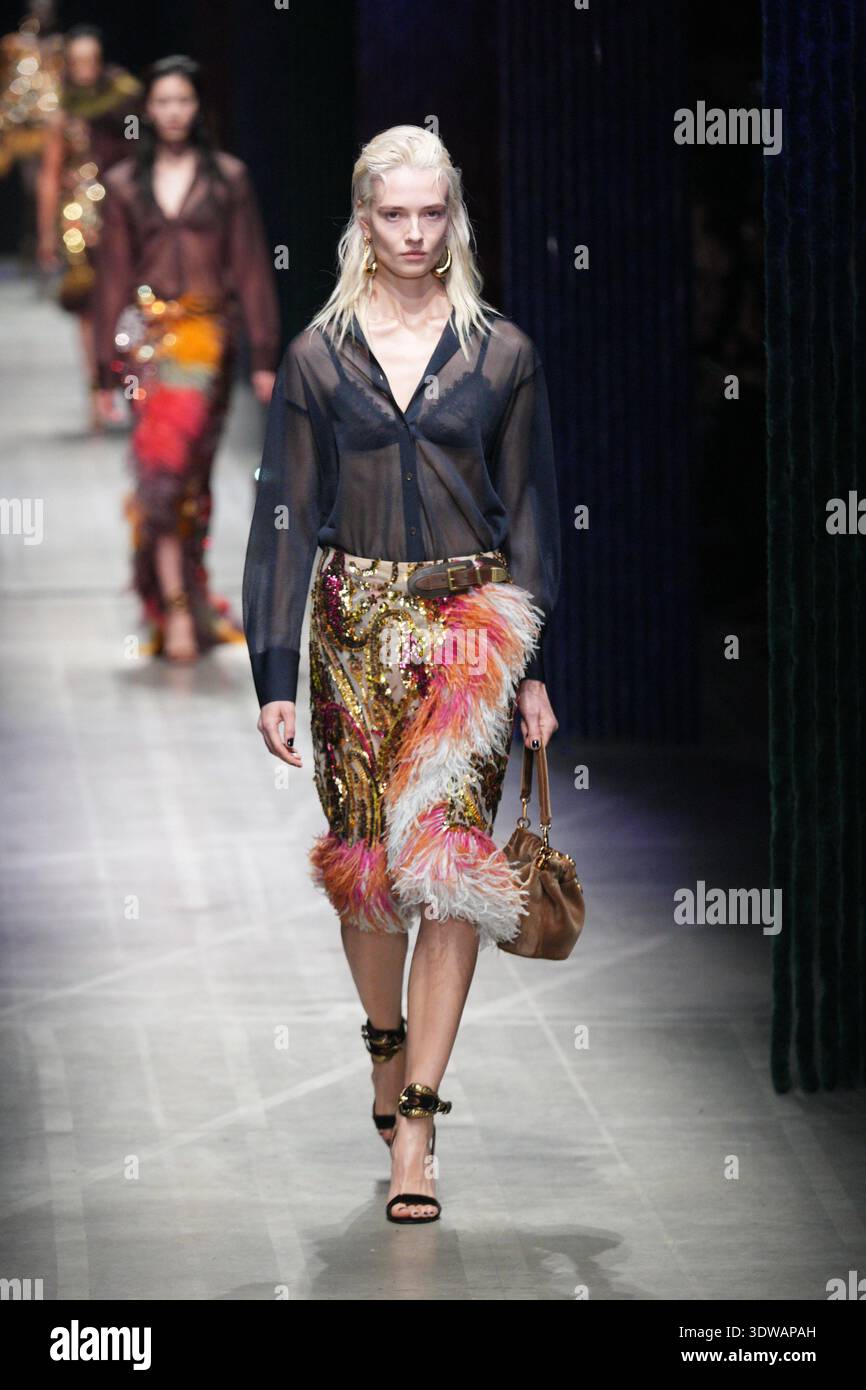 Milano Fashion Week - Women F/W 26-27 Etro Fashion Show Catwalk Milan ...