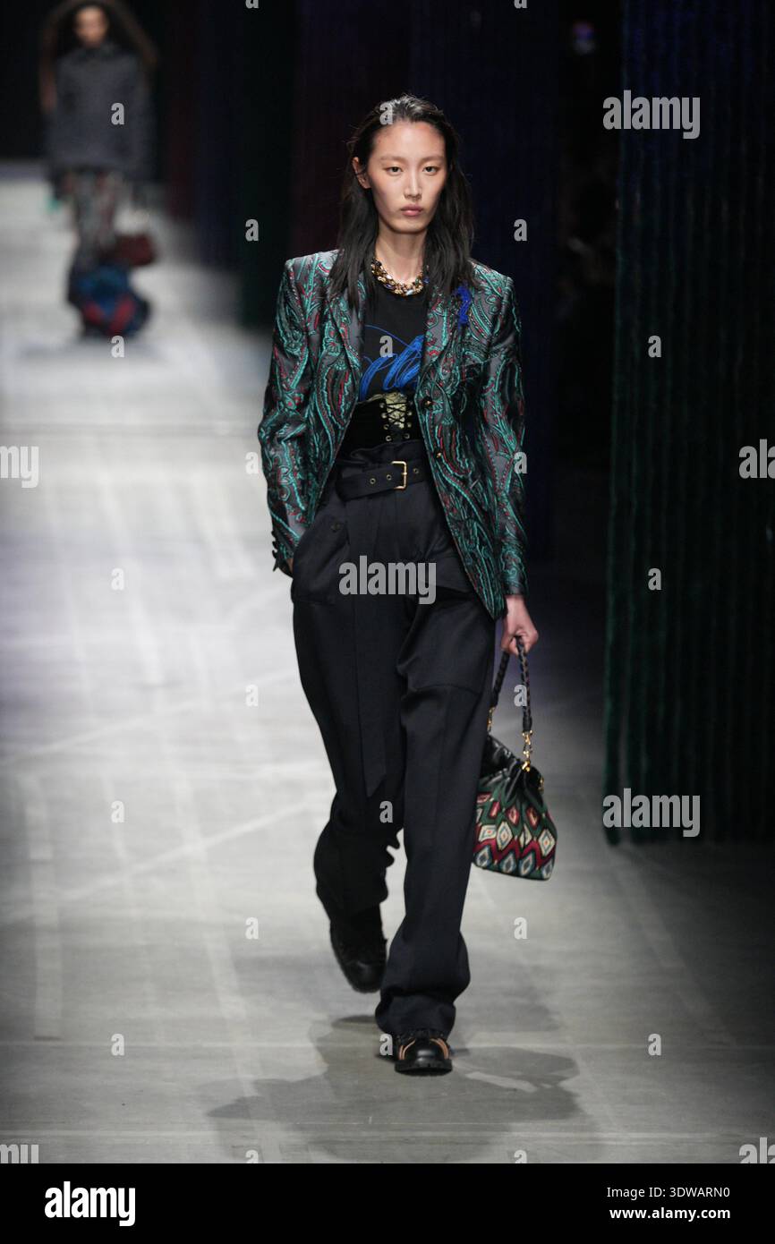 Milano Fashion Week - Women F/W 26-27 Etro Fashion Show Catwalk Milan ...