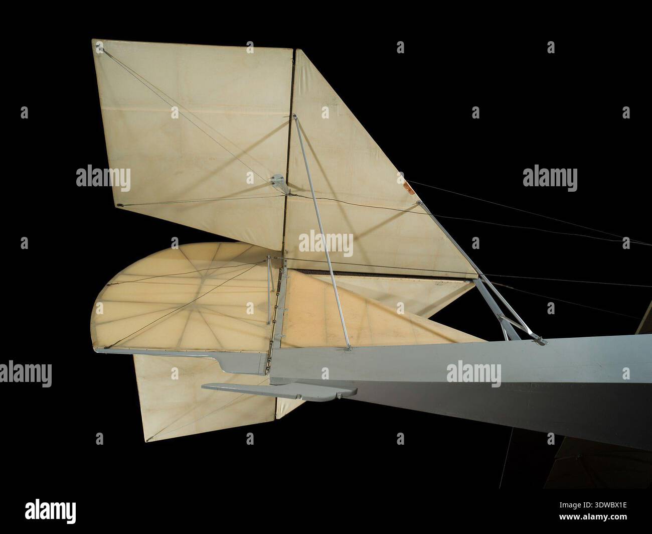 Gray hull marine aircraft hi-res stock photography and images - Alamy