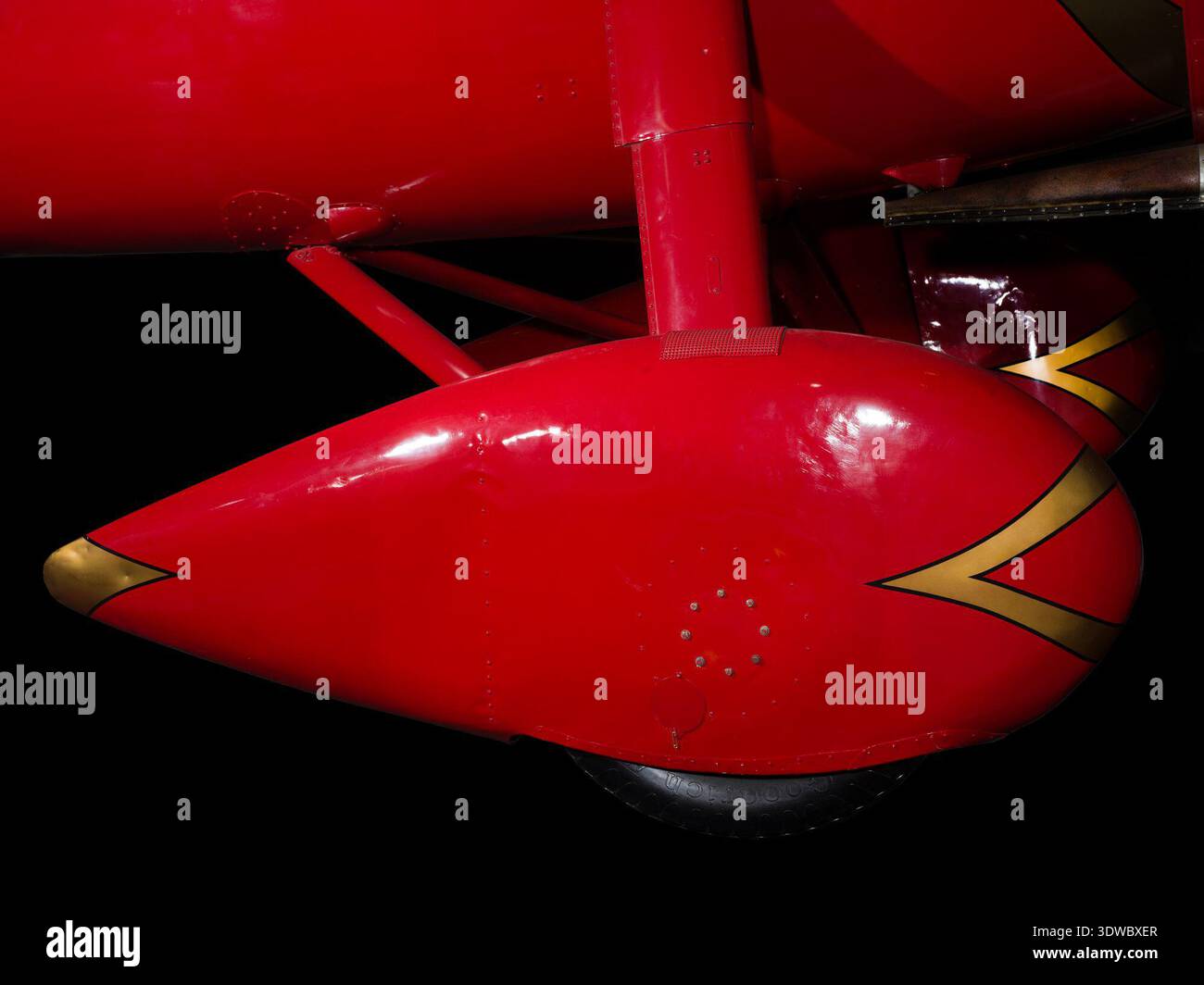 Monocoque molded fuselage hi-res stock photography and images - Alamy