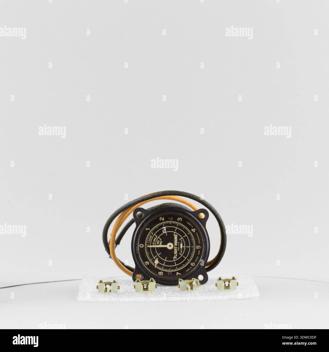 Hour accumulation meter hi-res stock photography and images - Alamy