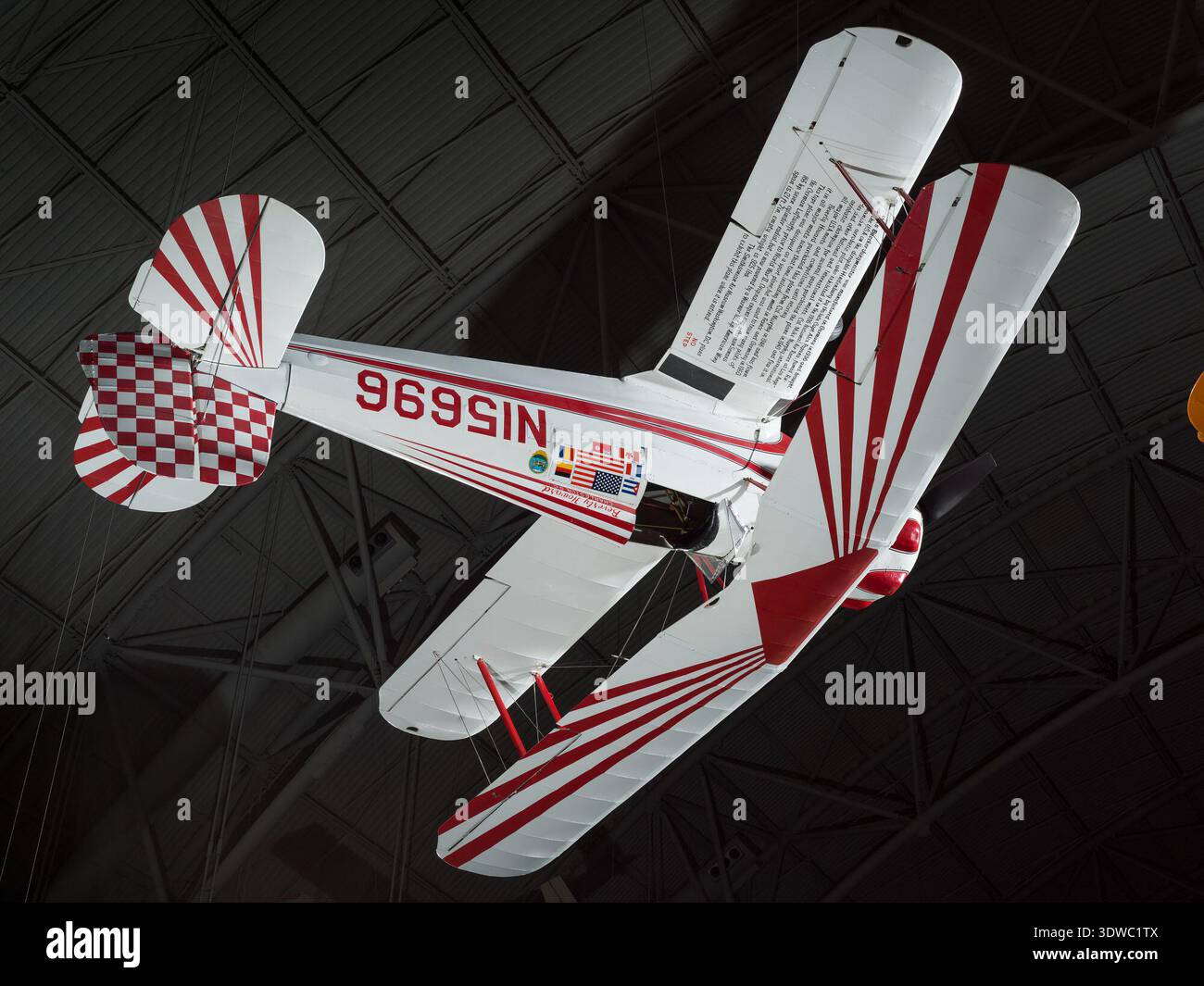 Warner scarab 185 hp radial engine hi-res stock photography and images ...