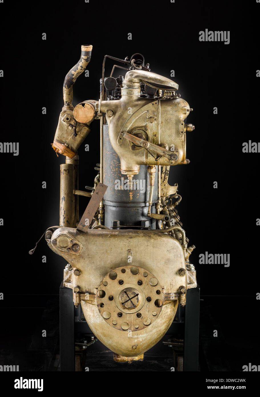 Maybach MB IVa was a six-cylinder in-line German aircraft engine ...