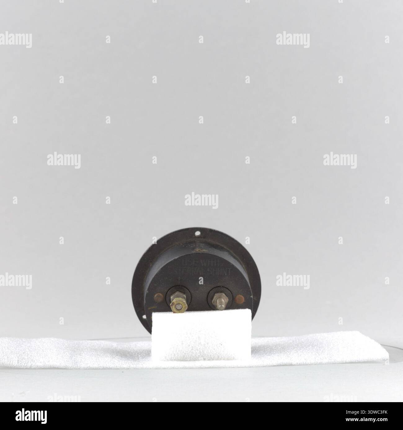 Positive negative terminal markings hi-res stock photography and images ...