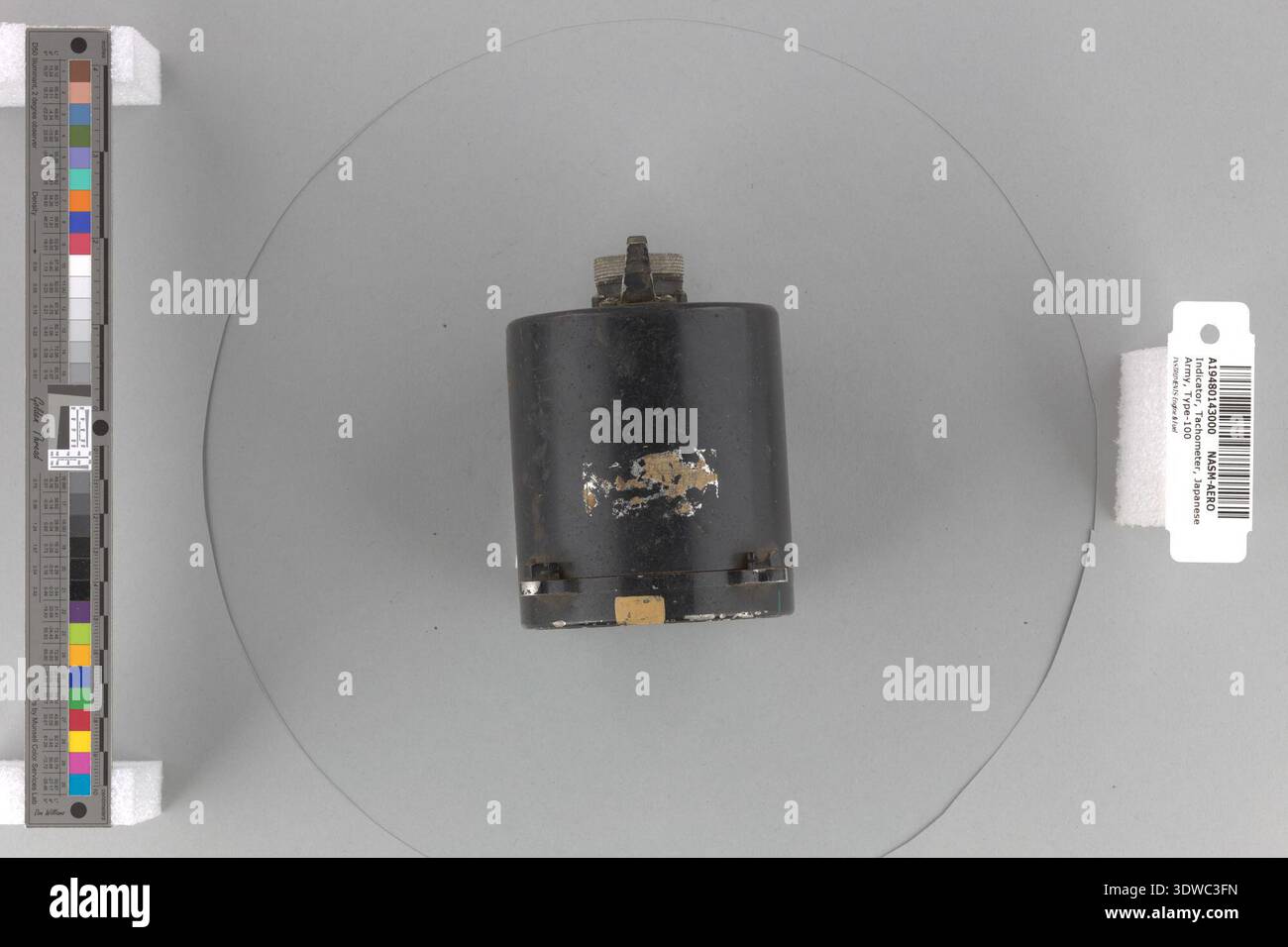 Calibrated rpm numerals hi-res stock photography and images - Alamy
