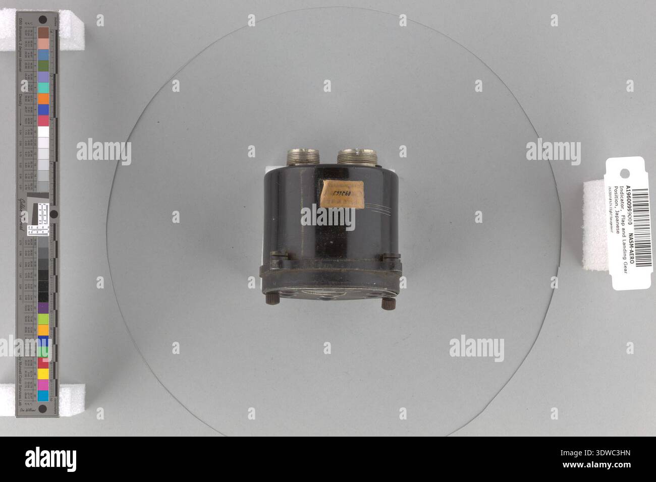 Aircraft flap mechanism hi-res stock photography and images - Alamy