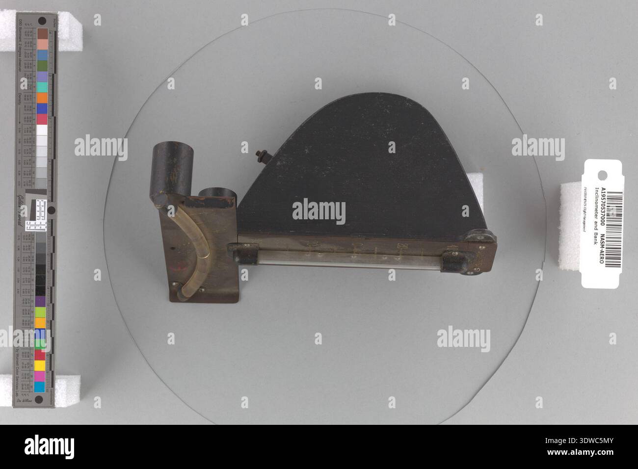 Panel mounted inclinometer hi-res stock photography and images - Alamy