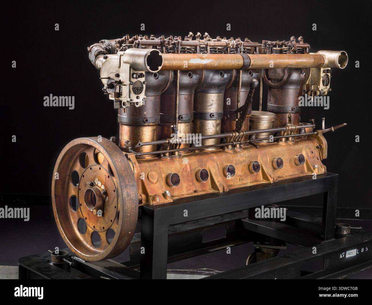 Maybach in-line six engine was a German World War I water-cooled ...