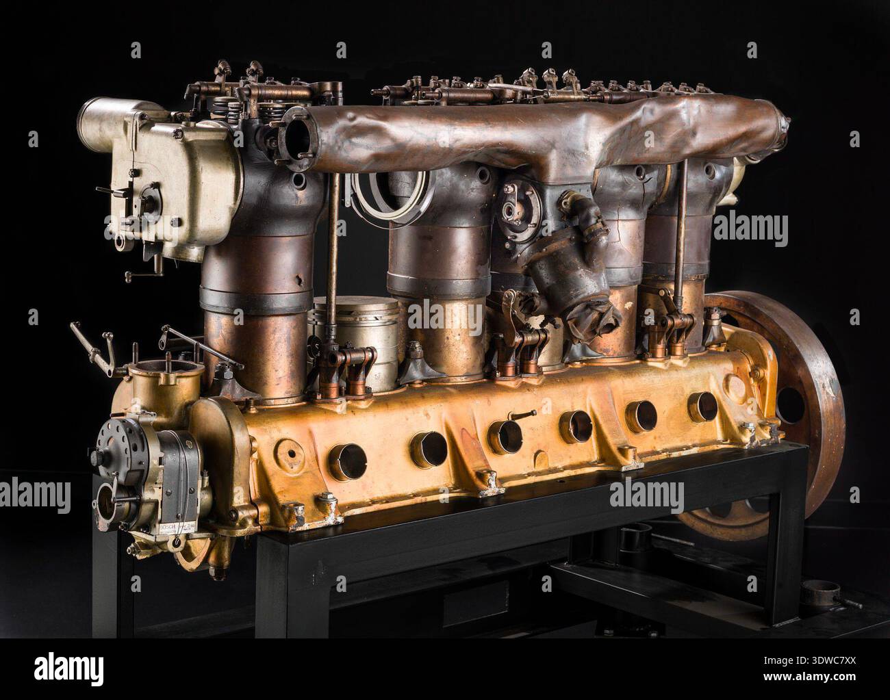 Maybach in-line six engine was a German World War I water-cooled ...