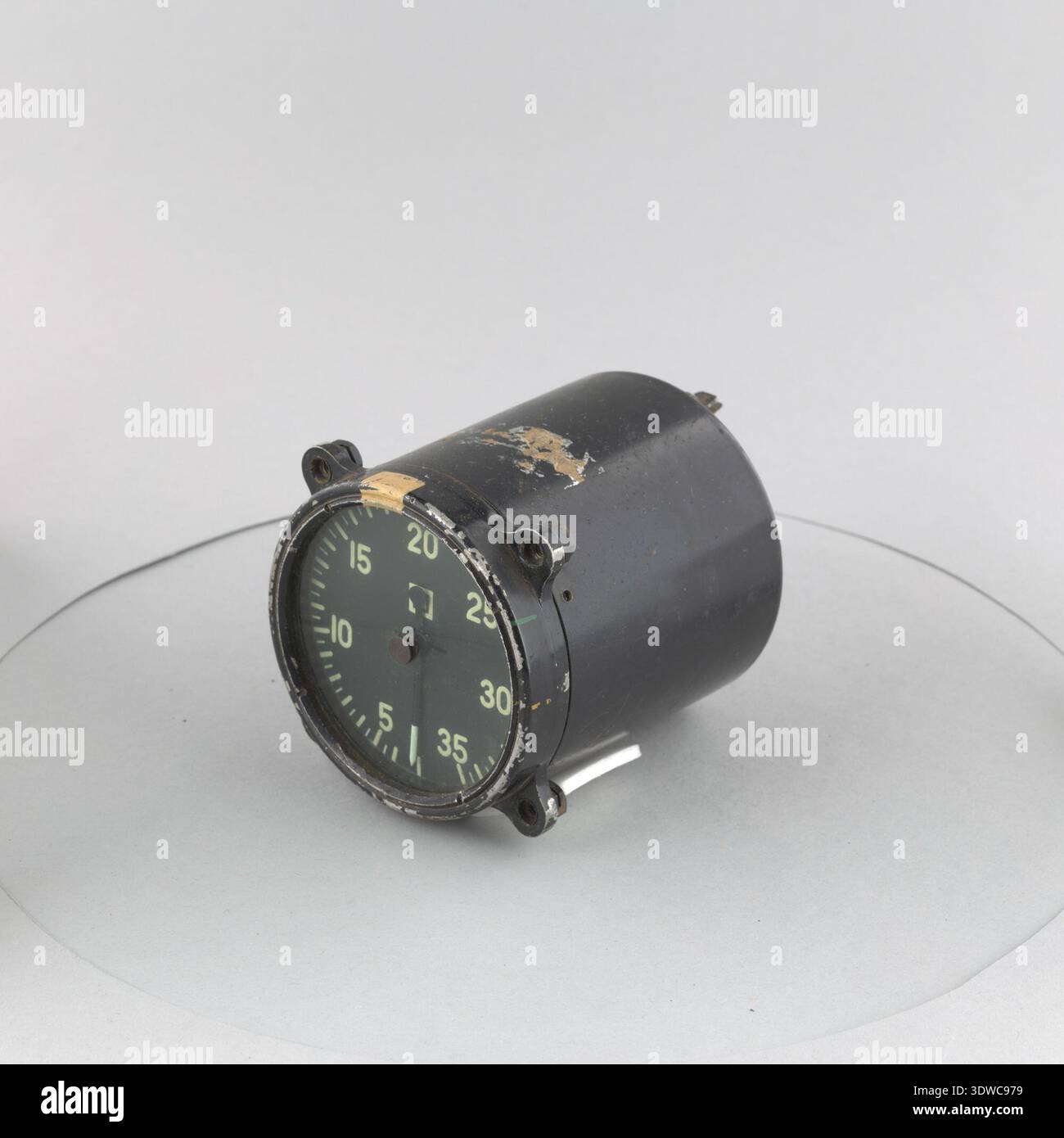 Calibrated rpm numerals hi-res stock photography and images - Alamy