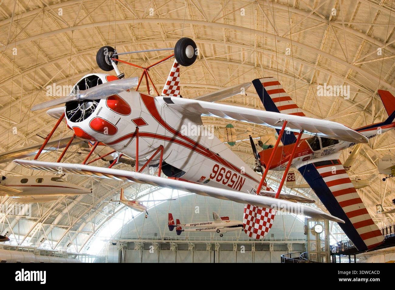 Warner scarab 185 hp radial engine hi-res stock photography and images ...