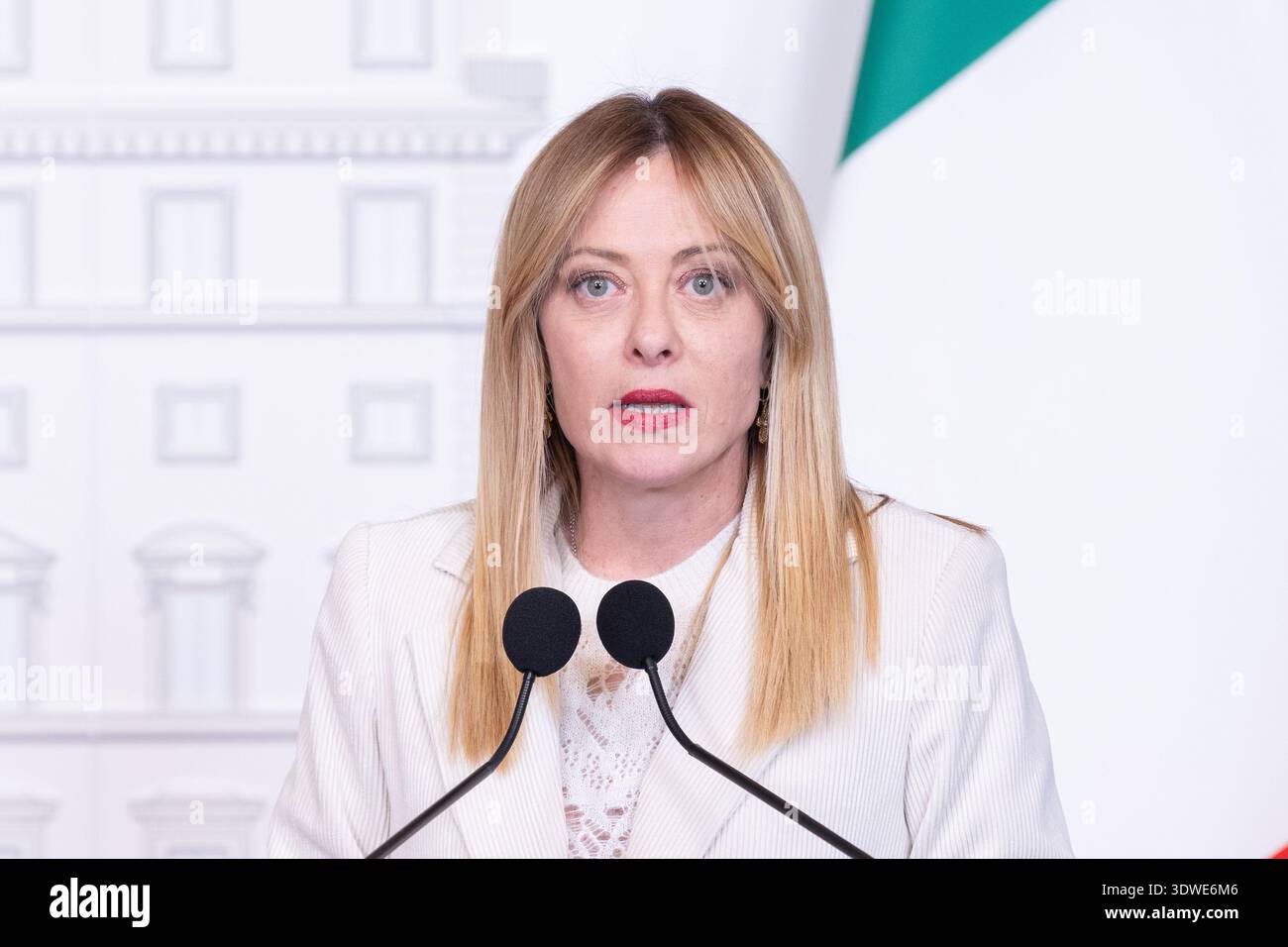Italian Prime Minister Giorgia Meloni meets with President of the ...