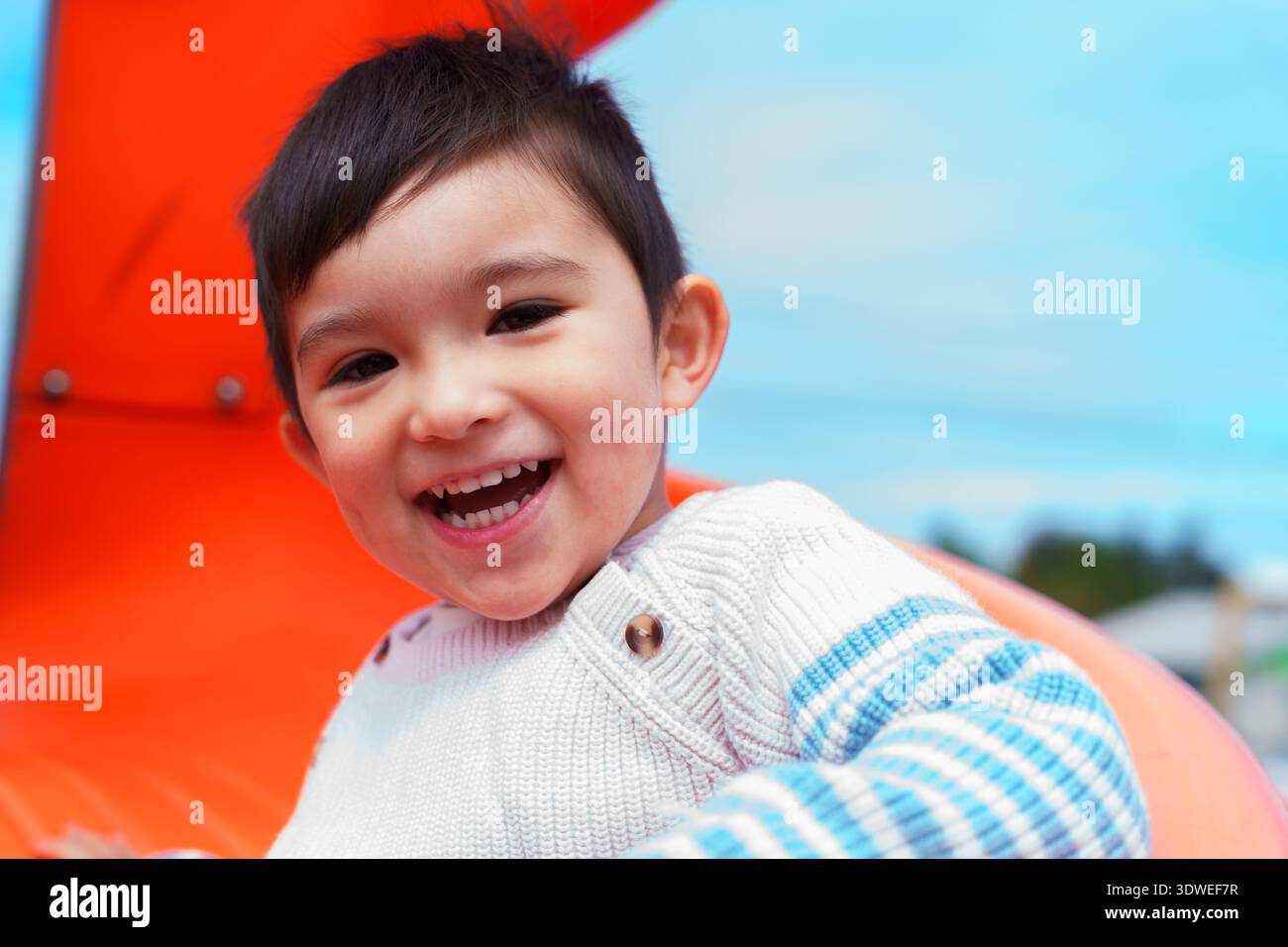 Happy kids chile hi-res stock photography and images - Alamy
