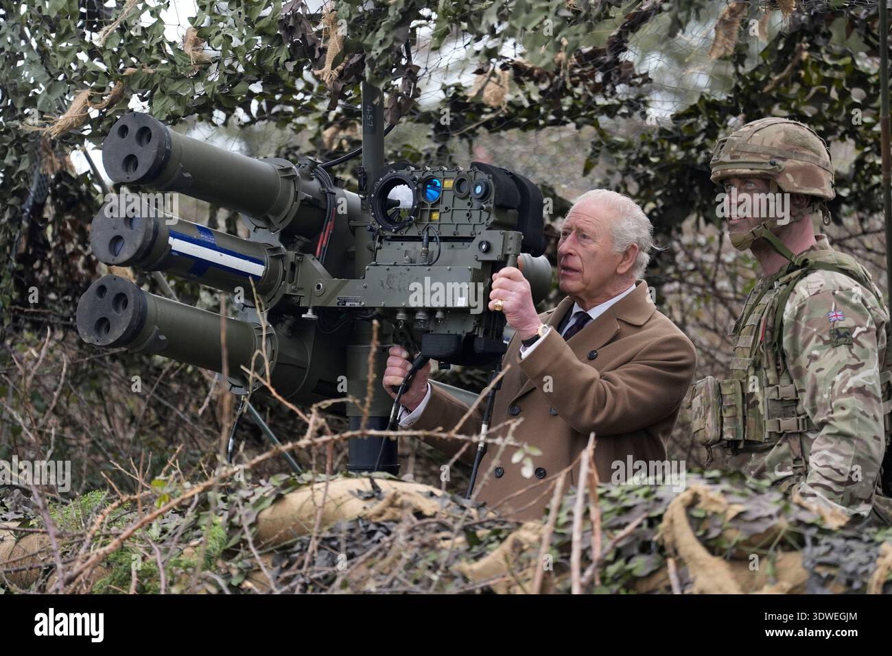 RETRANSMITTED CORRECTING LOCATION King Charles III views a lightweight ...