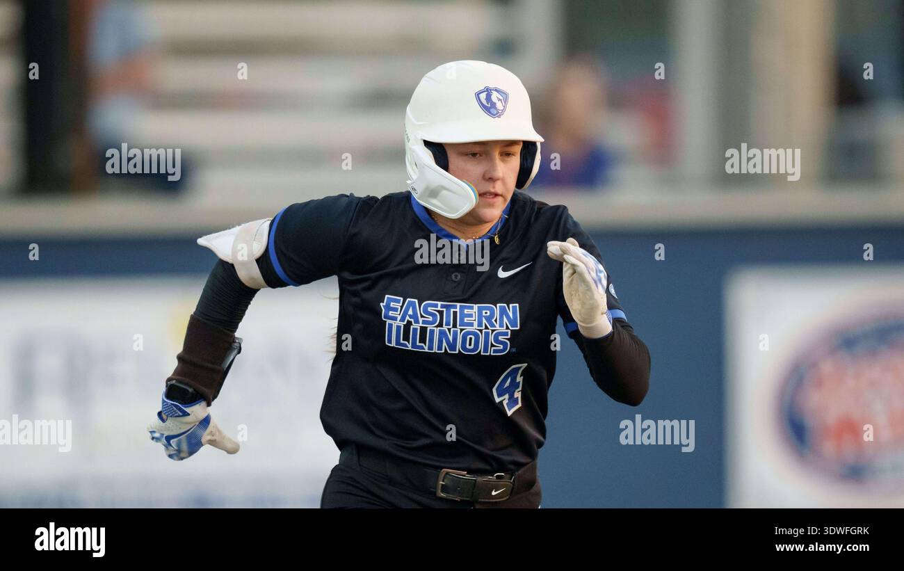 Eastern Illinois outfielder Mo Hance (4) runs during an NCAA softball ...