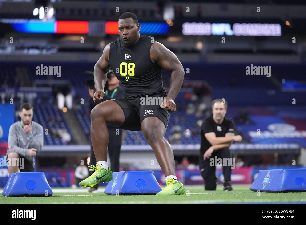 Penn State defensive lineman Zane Durant (08) runs a drill at the NFL ...