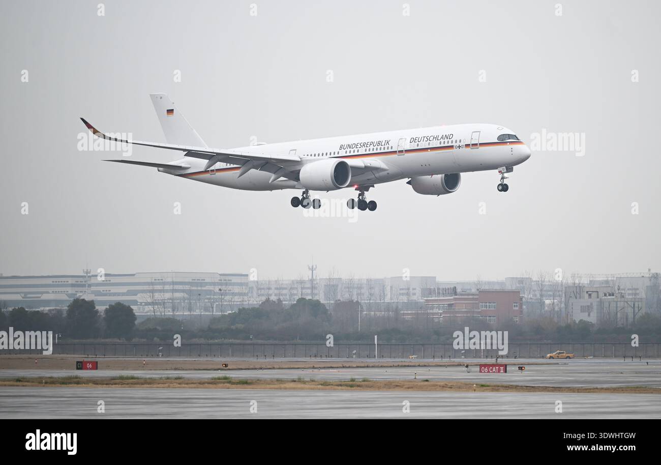 German chancellor merz arrived in hangzhou hi-res stock photography and ...