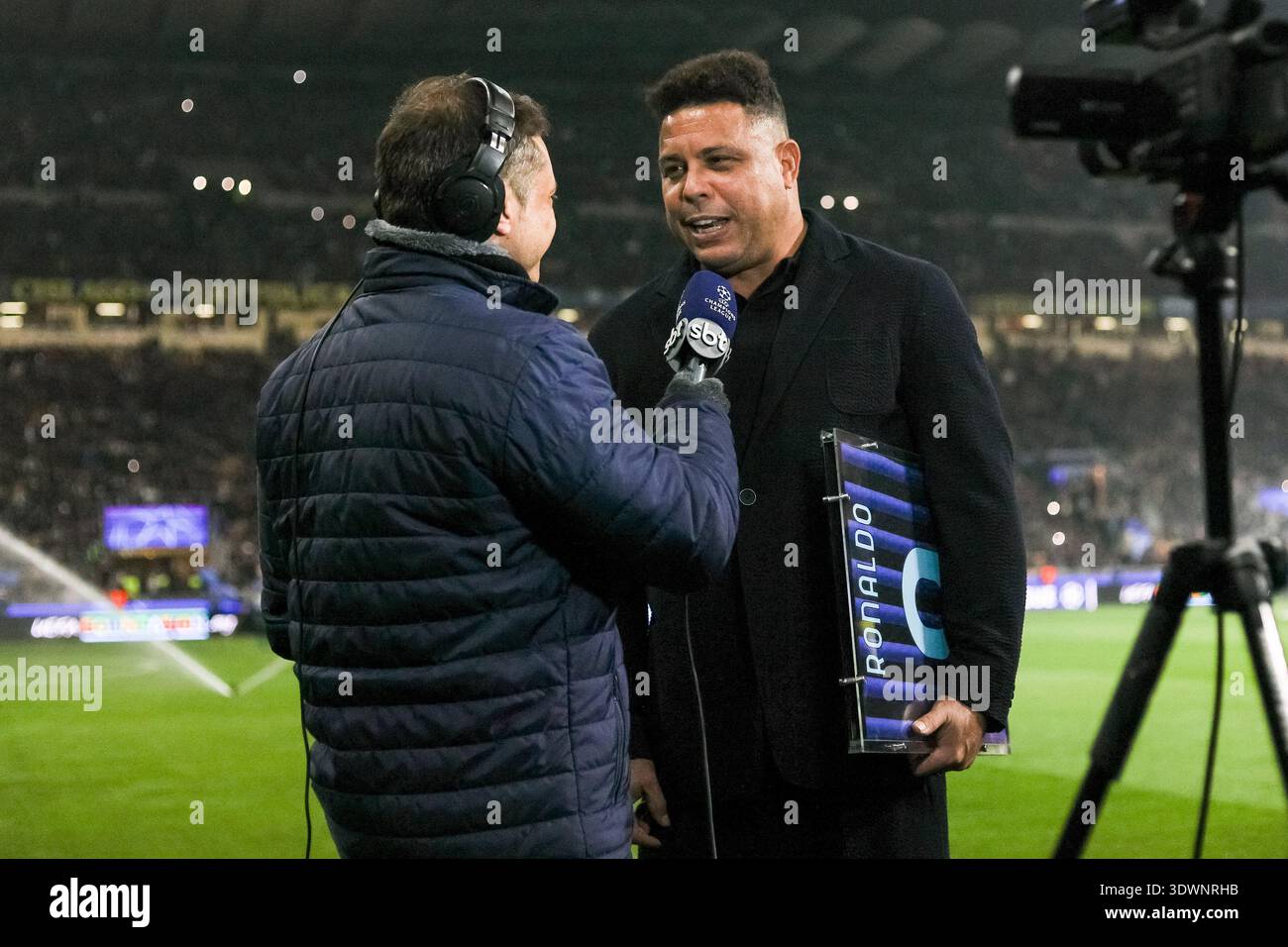 Ronaldo nazario inter milan hi-res stock photography and images - Alamy