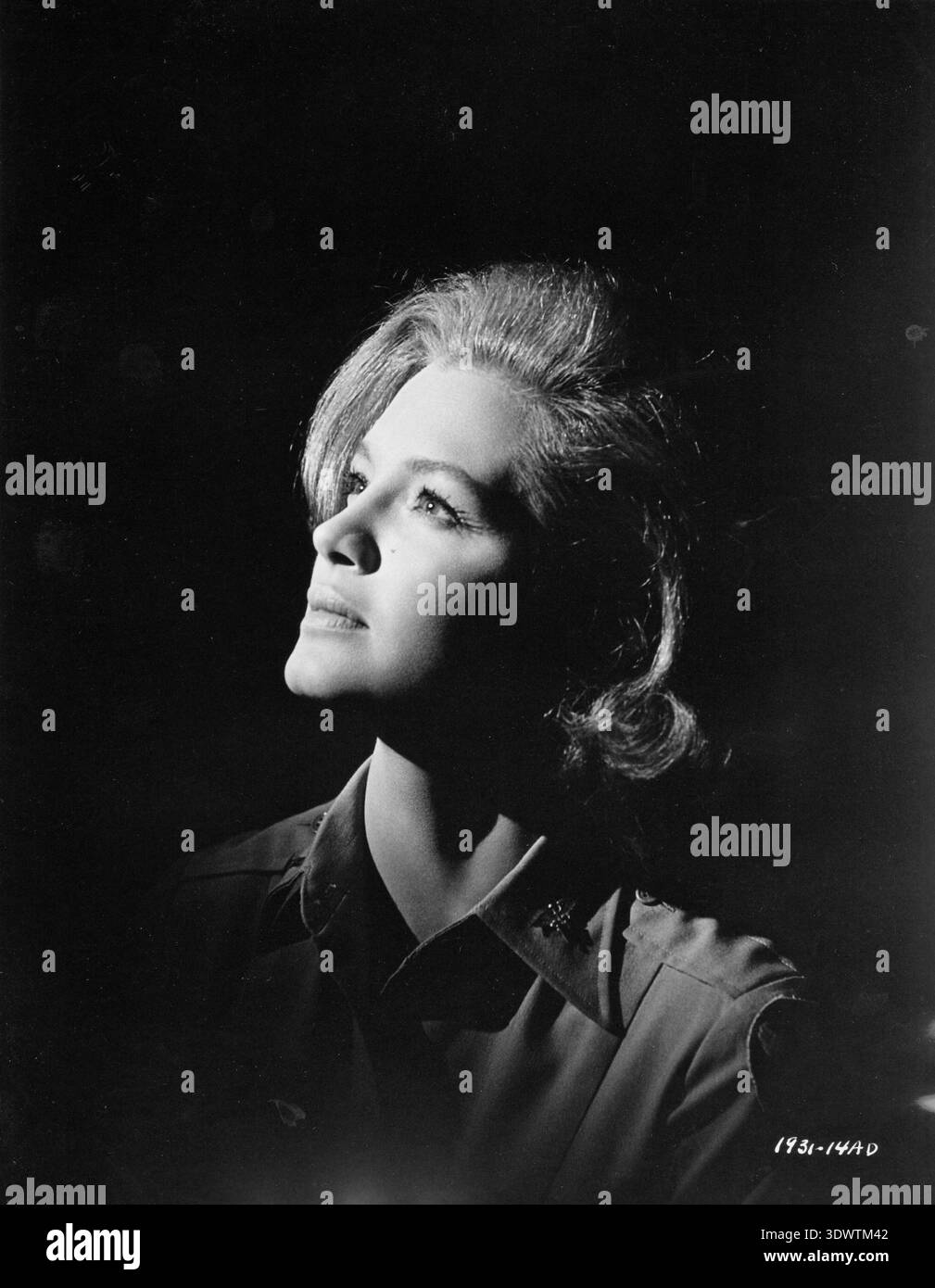 ANGIE DICKINSON in CAPTAIN NEWMAN, M. D. (1963), directed by DAVID ...
