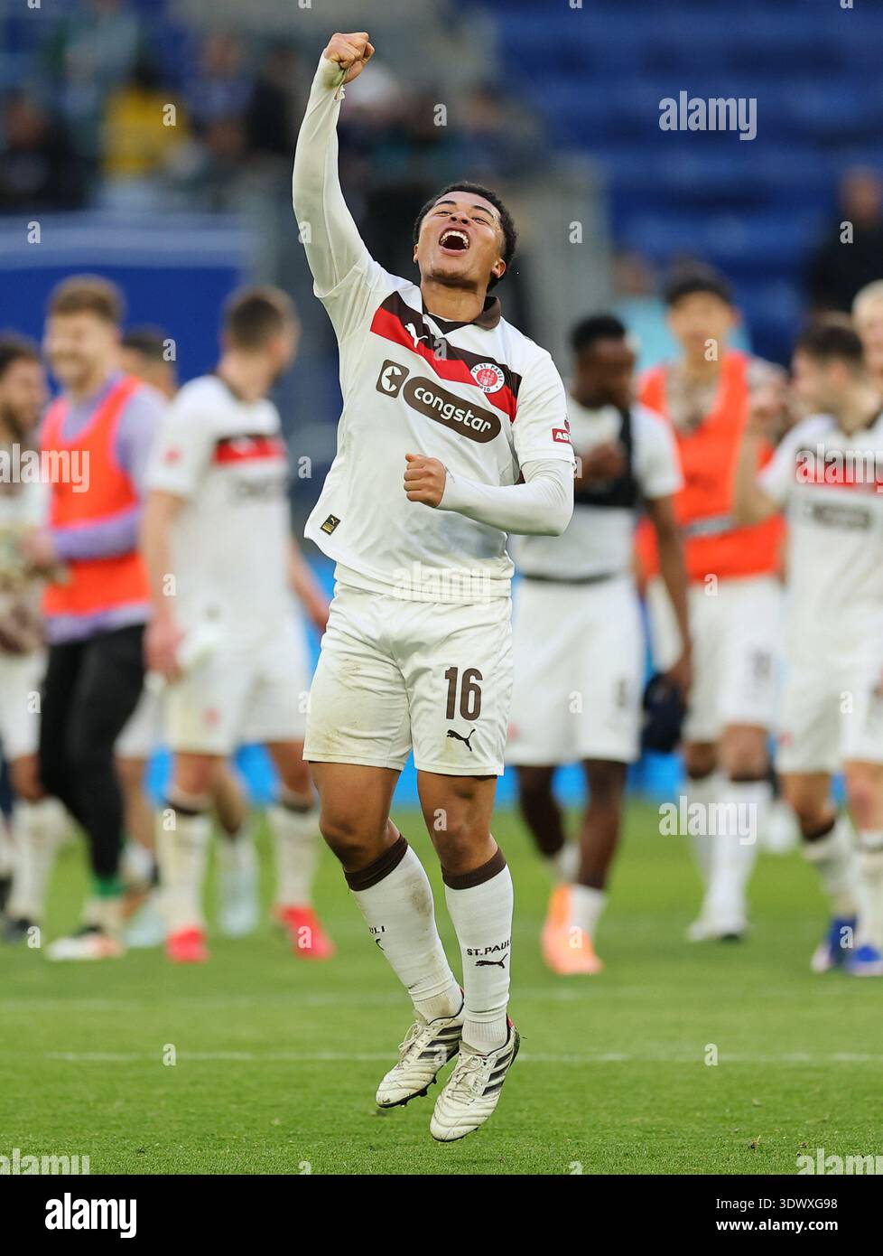 Final celebration, Joel Chima Fujita (St. Pauli) Sinsheim, February 28 ...