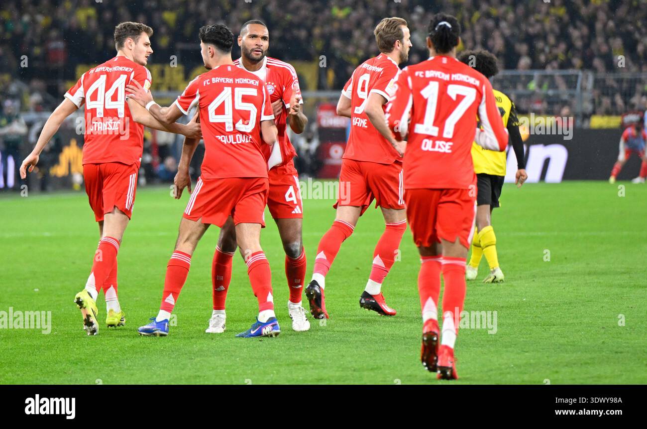 1:1 Goal, celebration, from left Josip Stanisic, Aleksandar Pavlovic ...