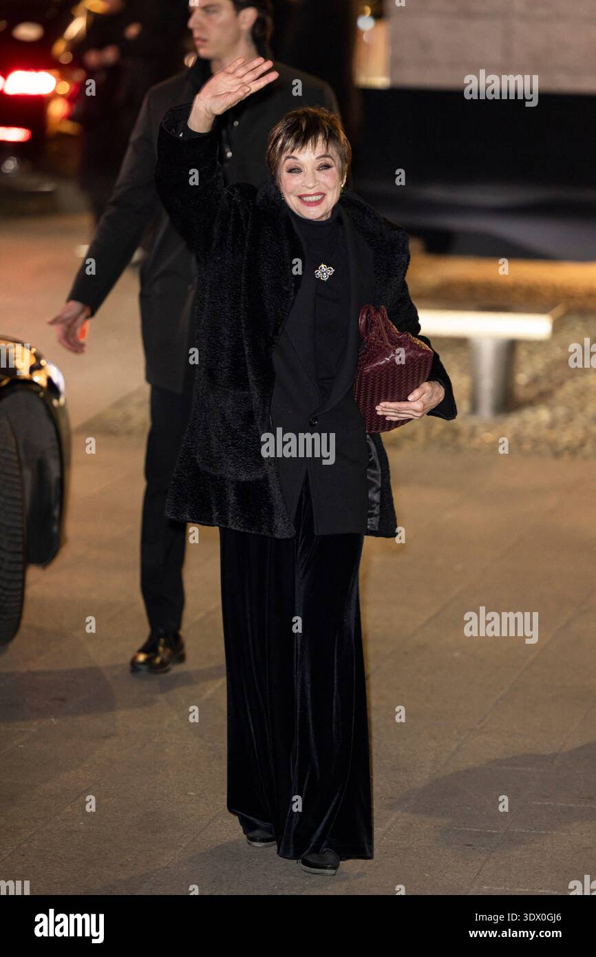 MILAN, ITALY - FEBRUARY 28: Orella Dorella arrives to Bottega Veneta ...
