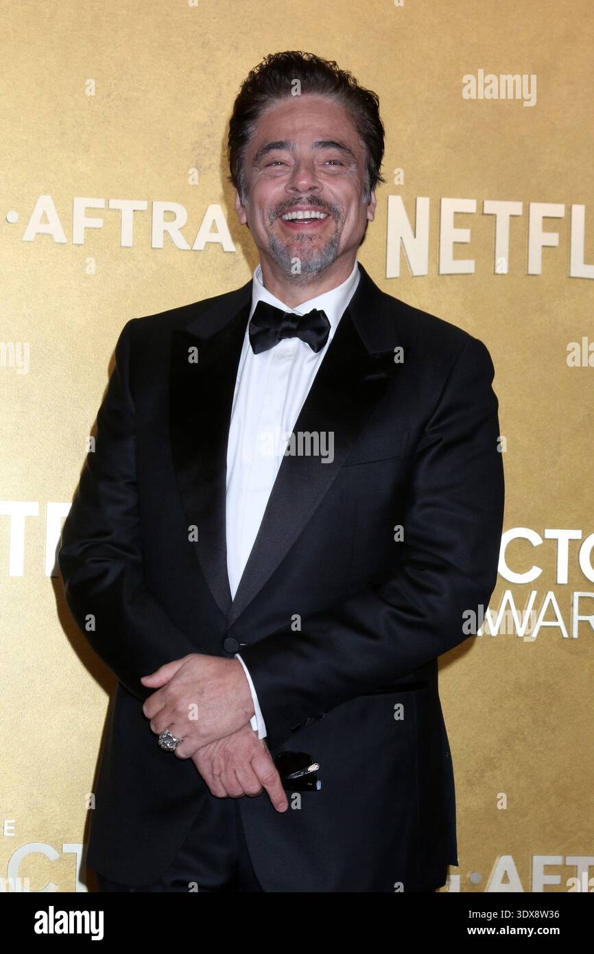Los Angeles, USA. 1, March, 2026. Pictured left to right, Benicio del ...