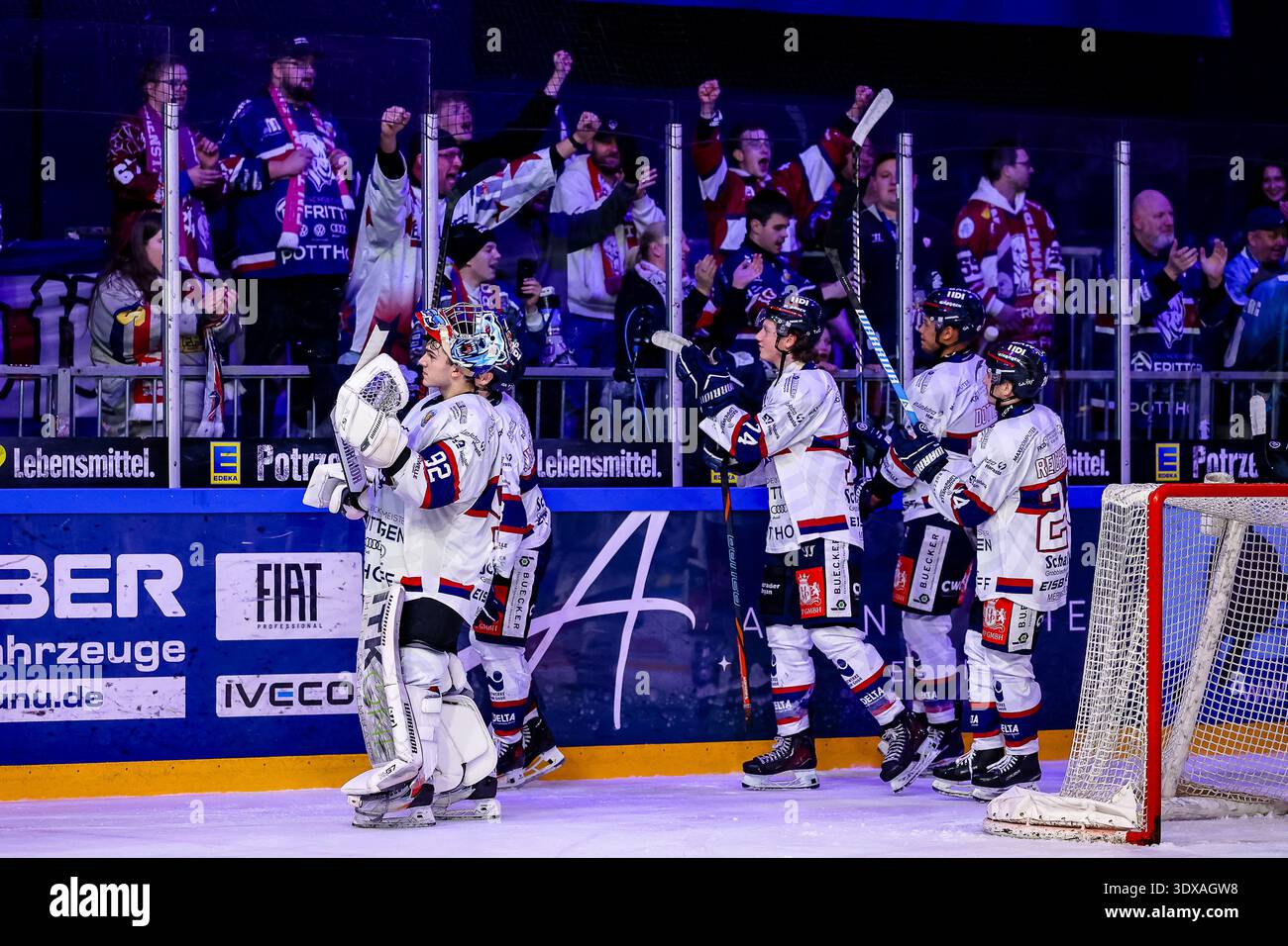 Kyle Hagen (Hammer Eisbaeren, #92), Til Raab (Hammer Eisbaeren, #74 ...