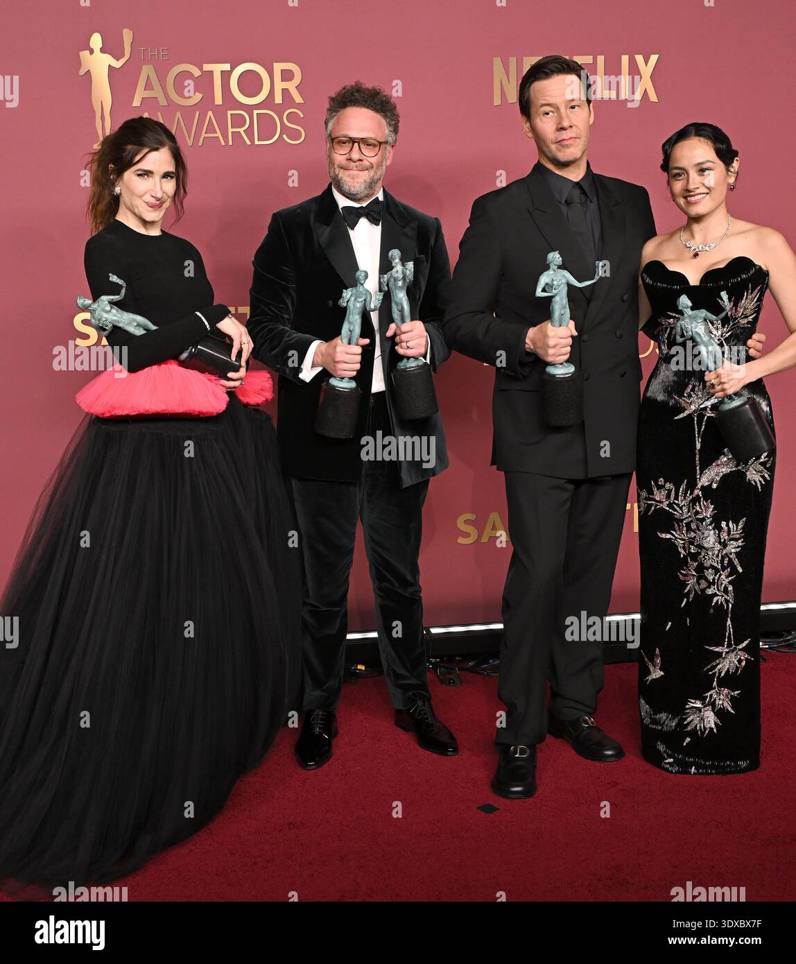 Kathryn Hahn, Seth Rogen, Ike Barinholtz and Chase Sui Wonders in the ...