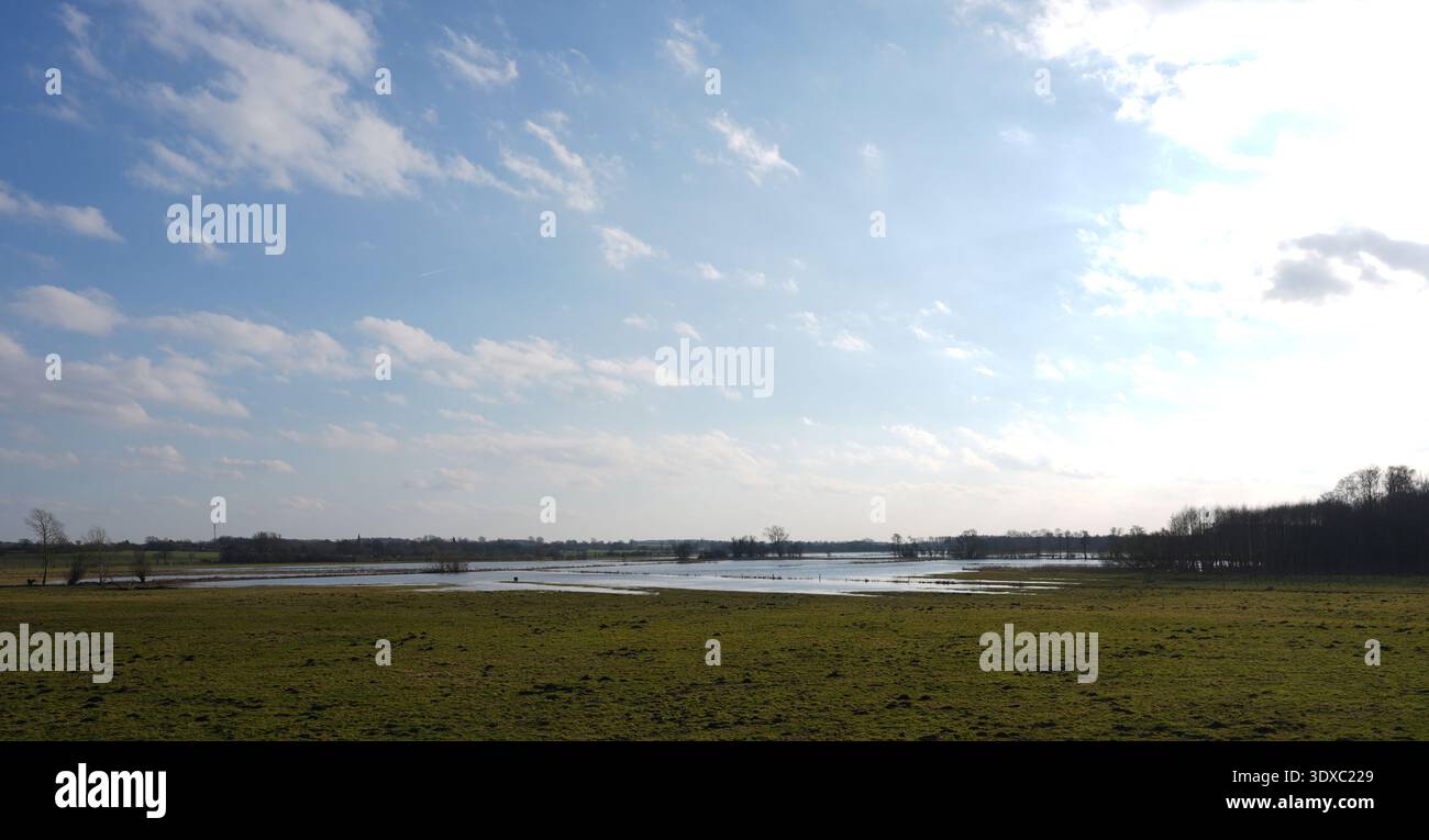 02 March 2026, Schleswig-Holstein, Ahrensbök: A flooded field can be ...